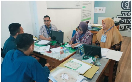 Pelaksanaan Audit Mutu Internal Prodi Sistem Komputer Tahun 2022 - LAPI UNIVERSITAS ROYAL